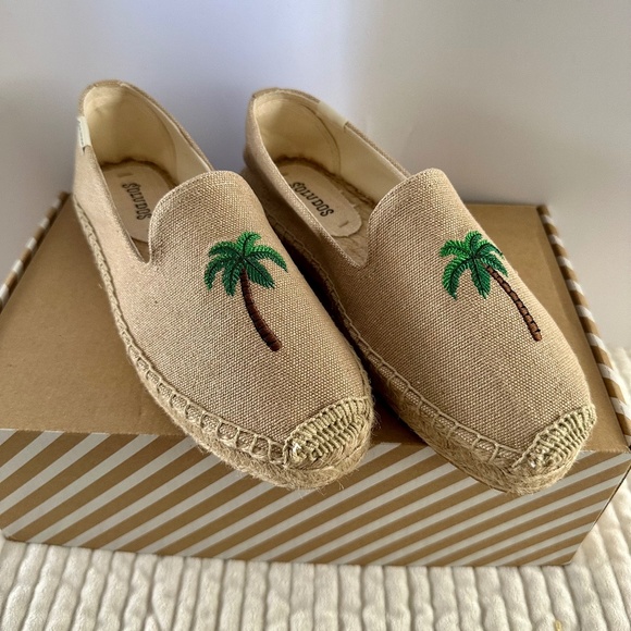 Soludos | Shoes | Soludos Palm Tree Smoking Slipper | Poshmark